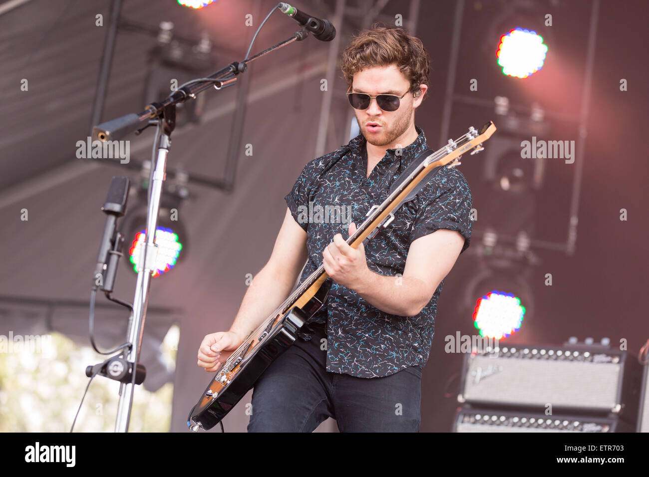 Mike kerr of royal blood hi-res stock photography and images - Alamy