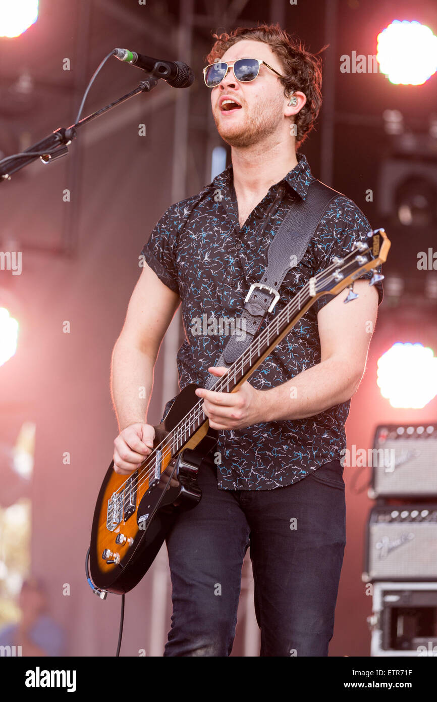 Mike kerr singer hi-res stock photography and images - Alamy
