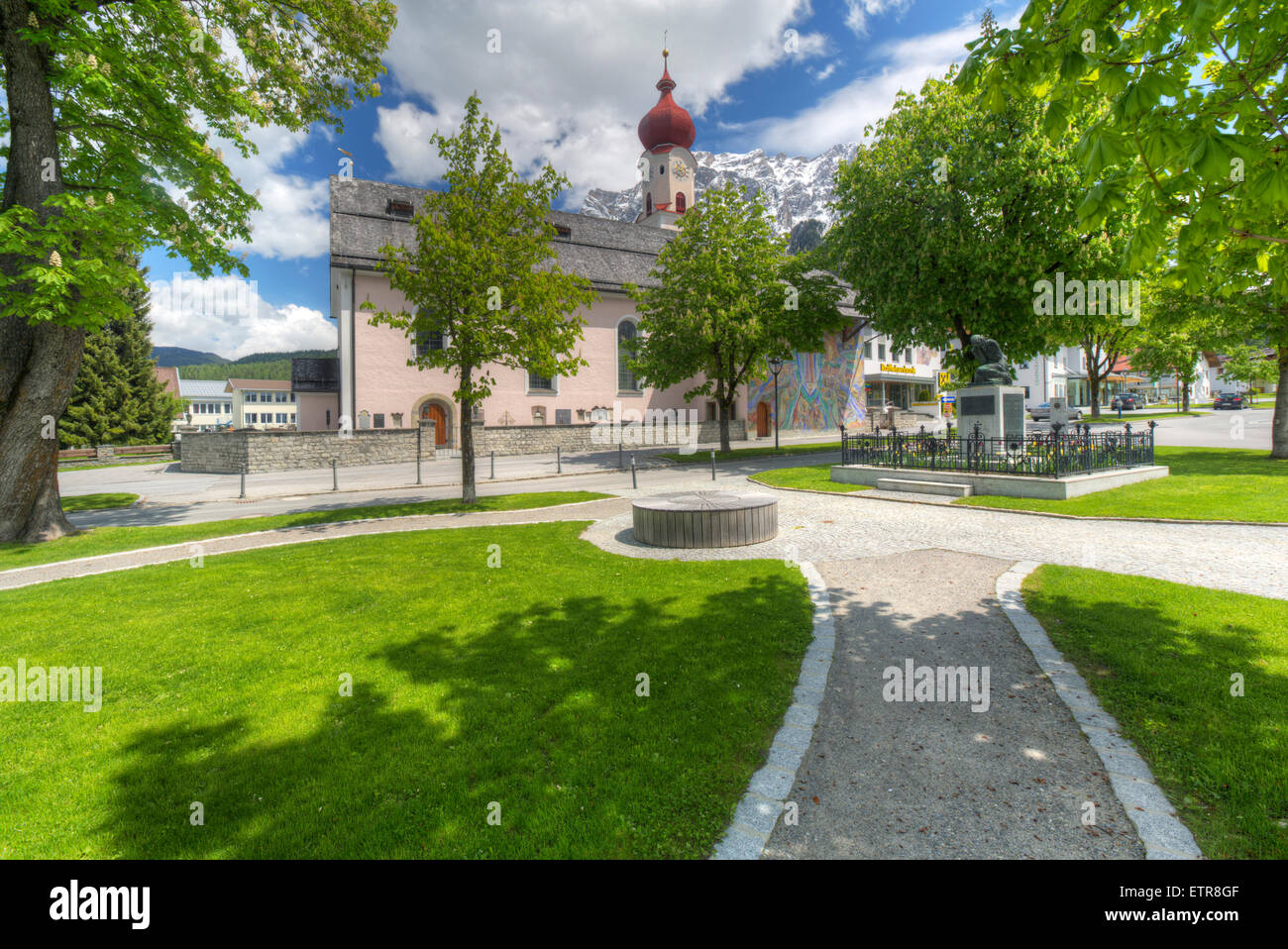 Parish church of Ehrwald, Zugspitze, mountains, Wettersteingebirge ...