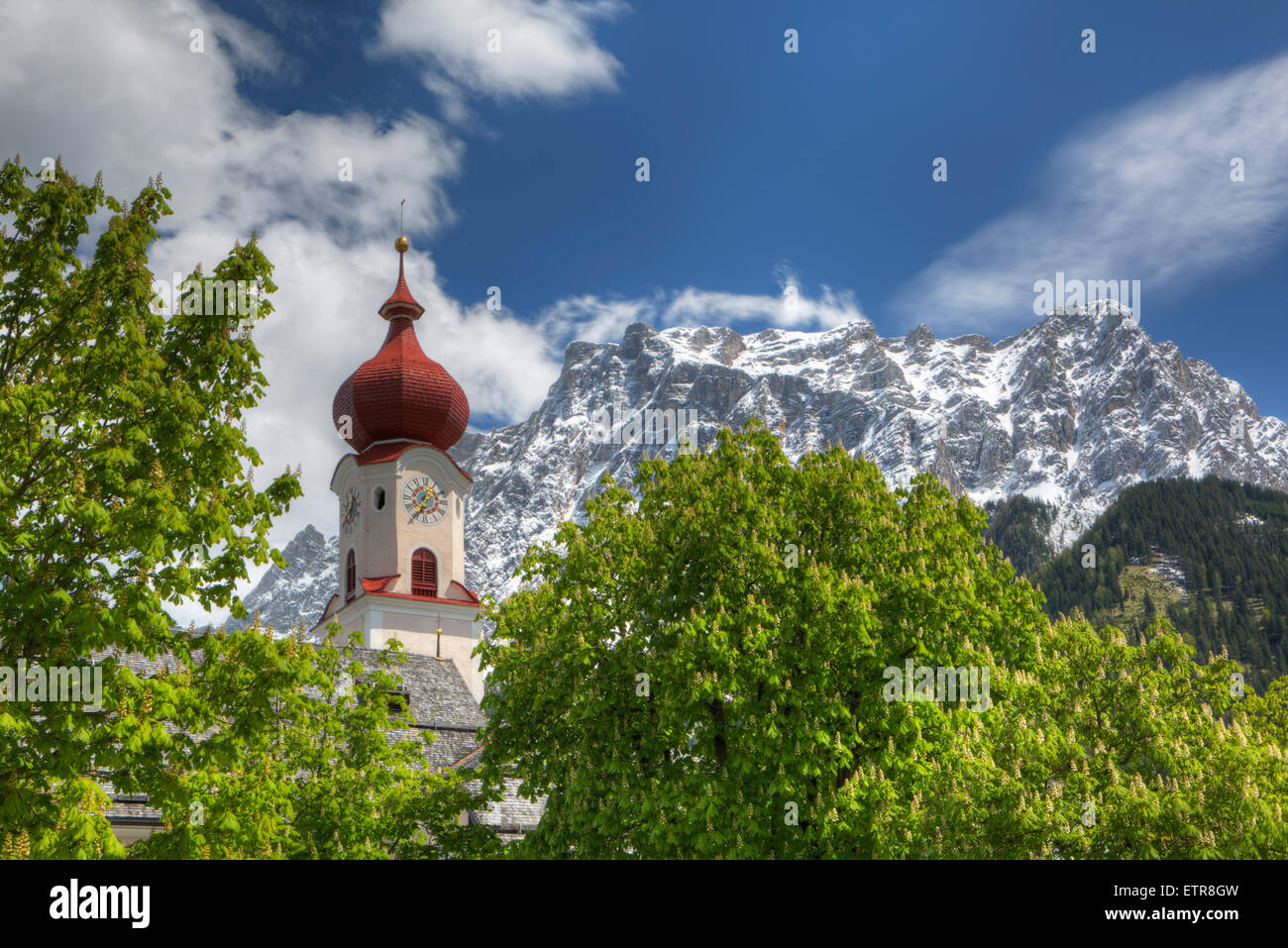 Parish church of Ehrwald, Zugspitze, mountains, Wettersteingebirge ...