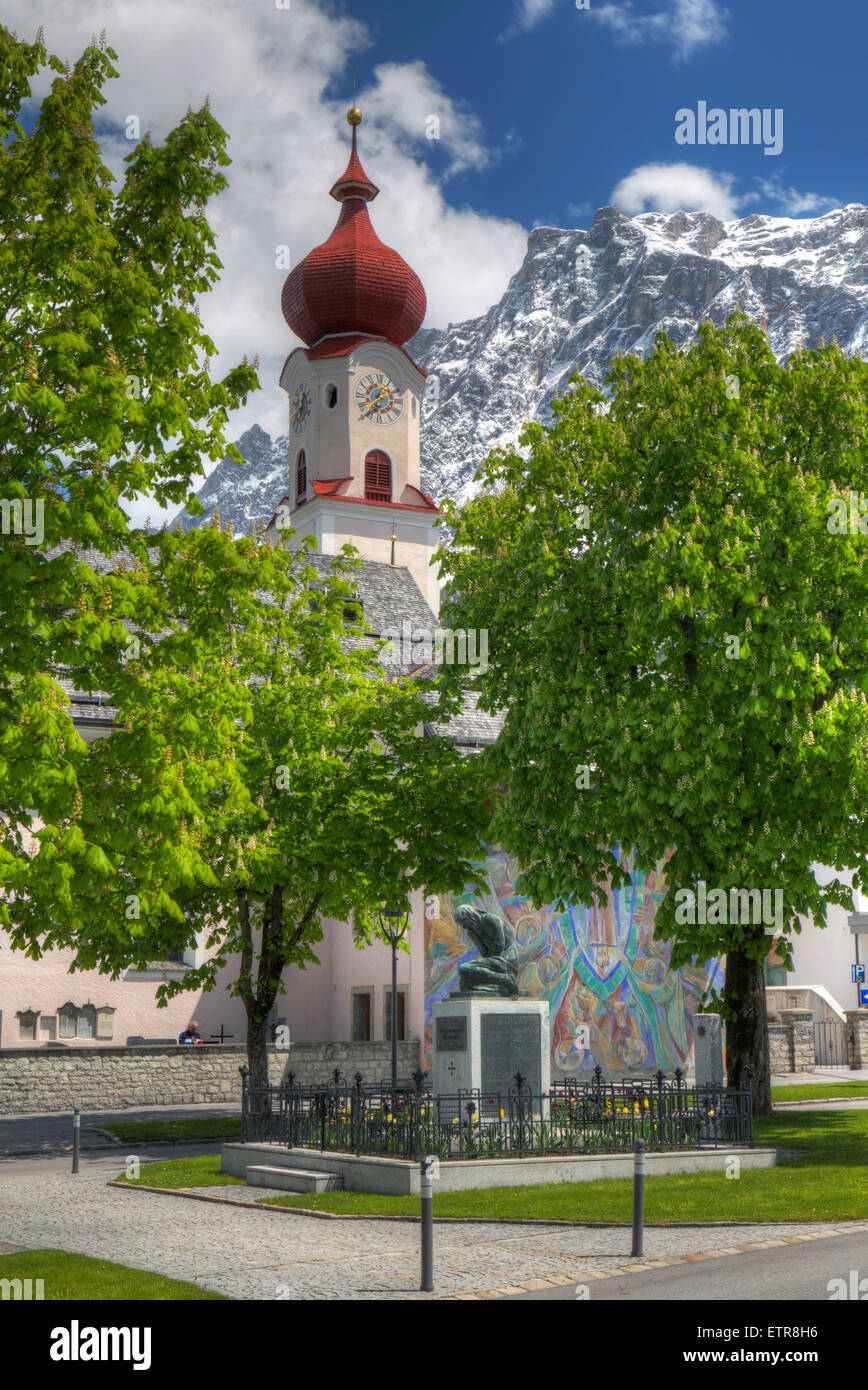 Parish church of Ehrwald, Zugspitze, mountains, Wettersteingebirge ...