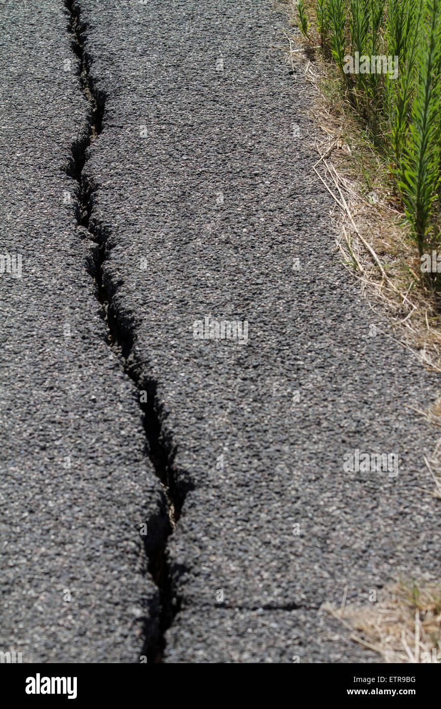 Road margin hi-res stock photography and images - Alamy