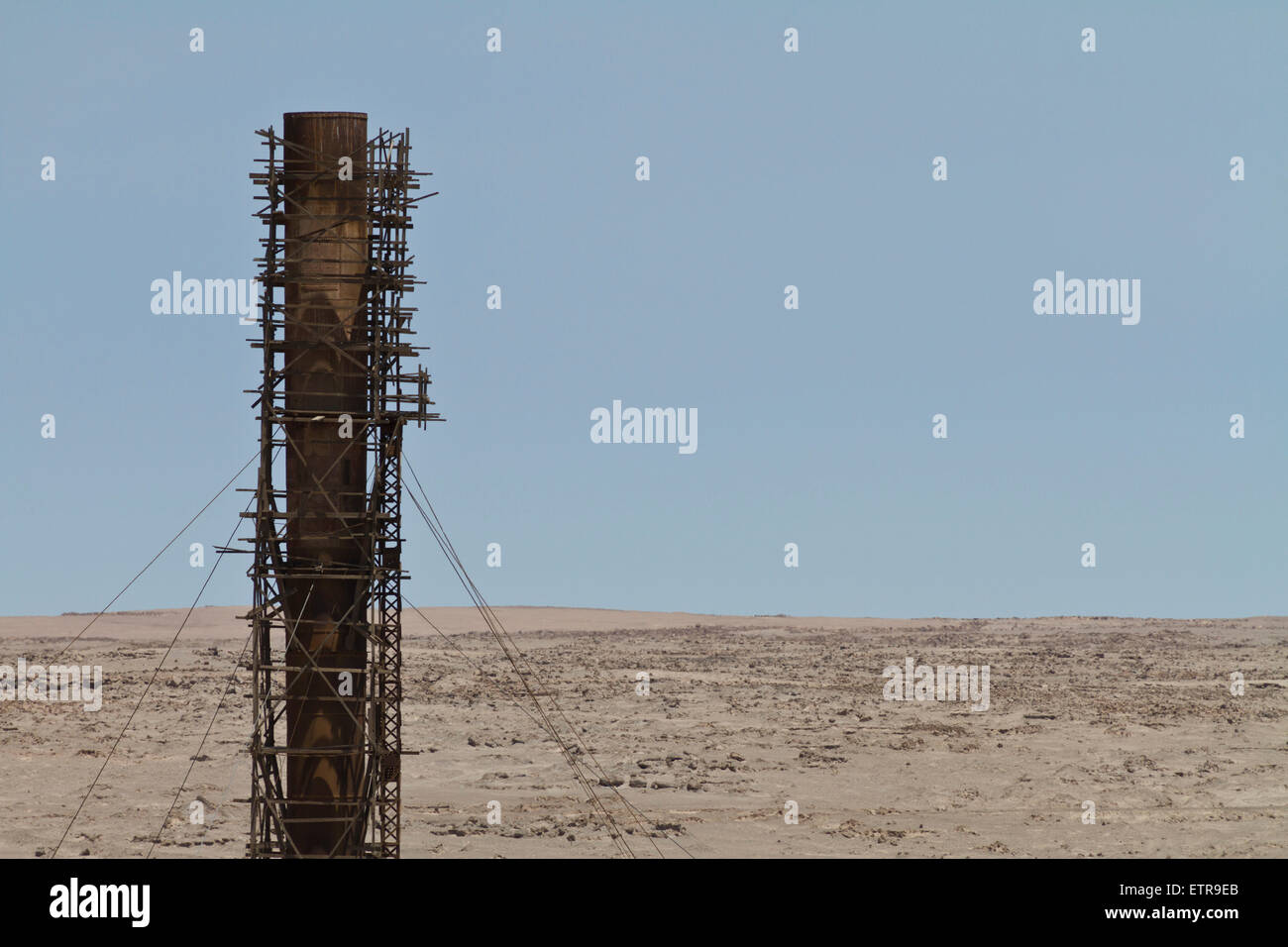 Chimney of a saltpetre factory in Humberstone, Atacama, Chile Stock ...