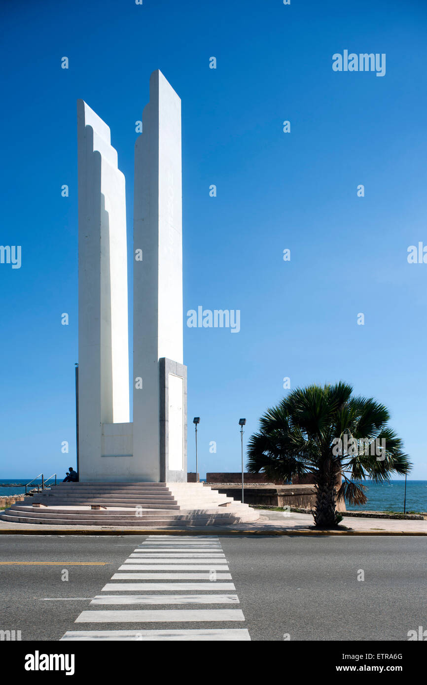 The Dominican Republic, Santo Domingo, El Malecon (Avenida George ...