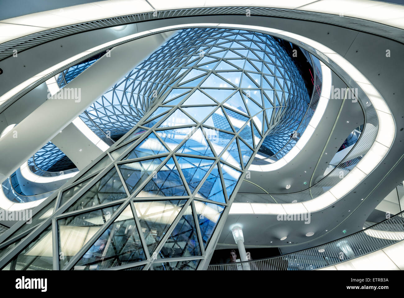 Germany, Hesse, Frankfurt, shopping center 'MyZeil', interior view ...