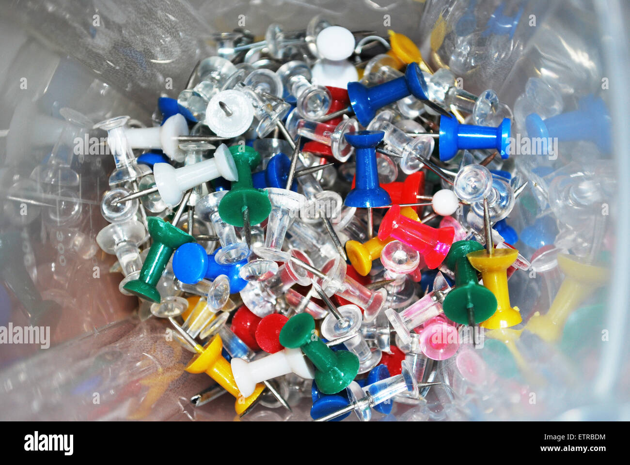 Close up thumbtacks hi-res stock photography and images - Alamy