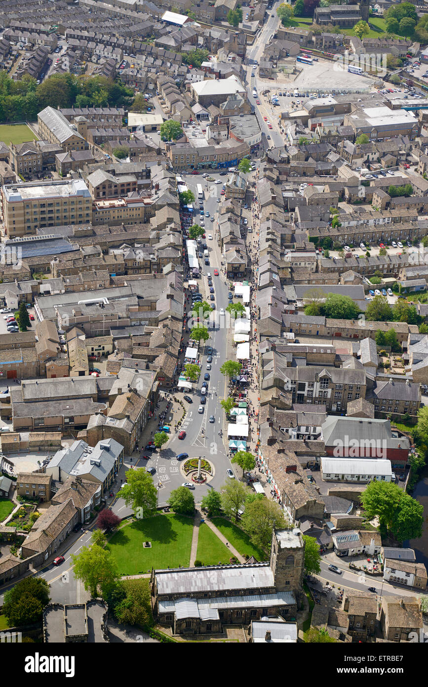 Skipton High Street High Resolution Stock Photography and Images - Alamy