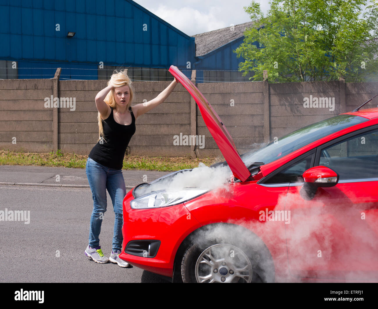 Car breakdown highway hi-res stock photography and images - Alamy