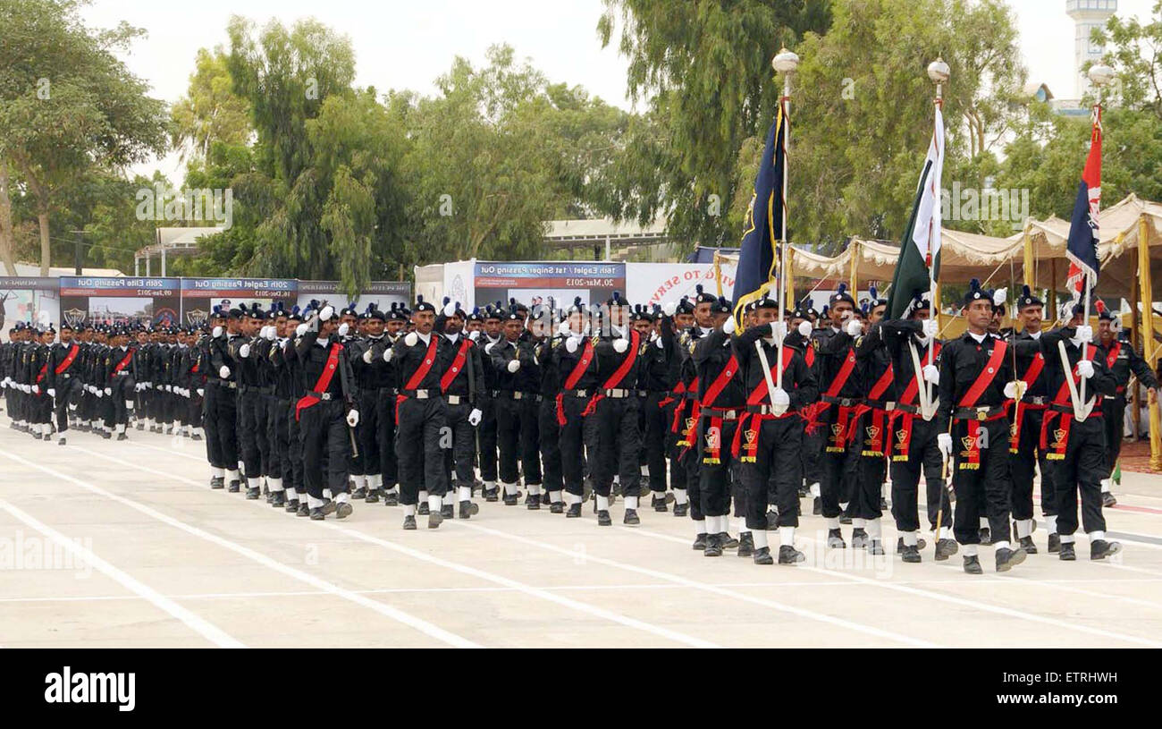 Police SSU commandos showing their professional skills during 25th ...