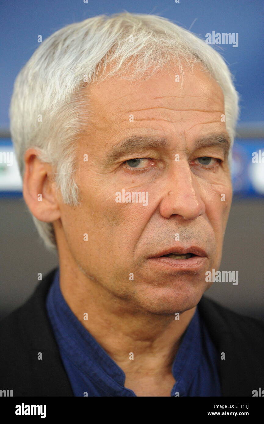 France football coach pierre mankowski hi-res stock photography and ...