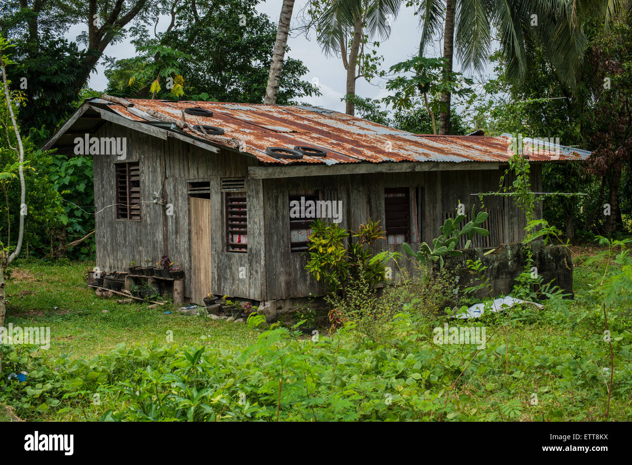 Poor hut hi-res stock photography and images - Alamy