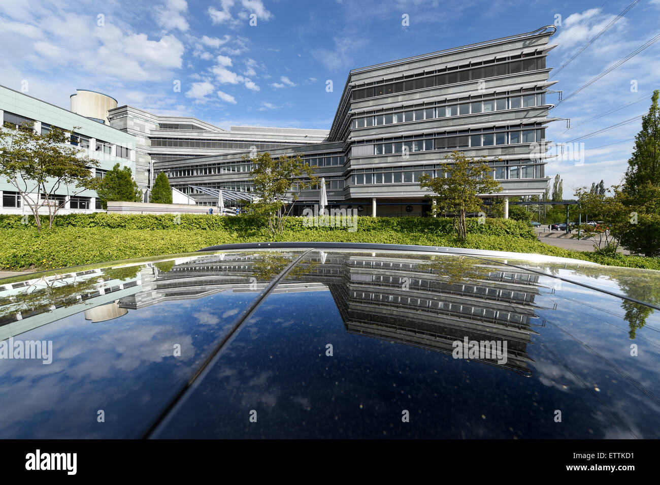 Ravensburg, Germany. 29th Apr, 2015. HANDOUT - The administration ...
