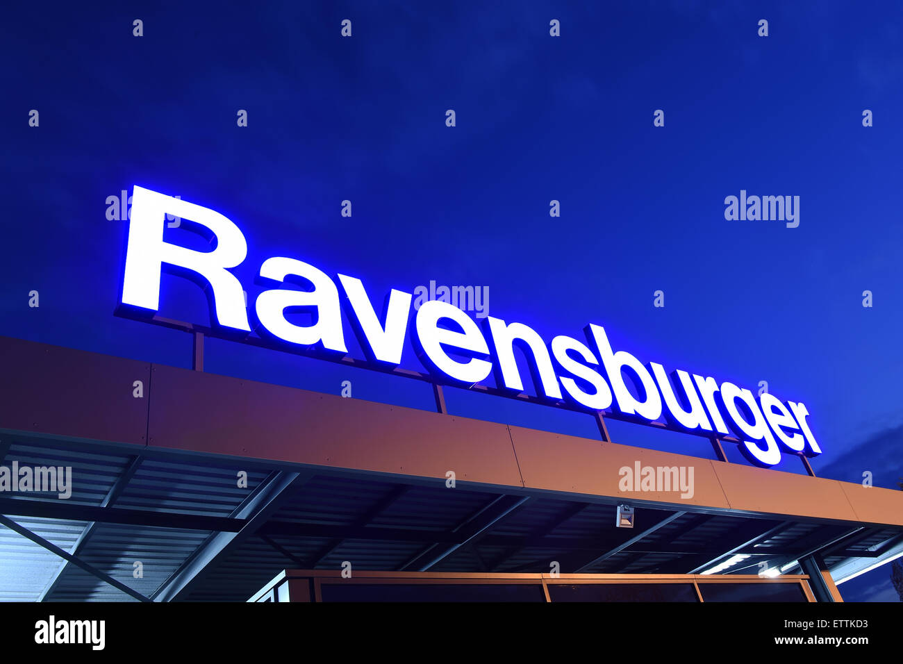 Ravensburger logo hi-res stock photography and images - Alamy