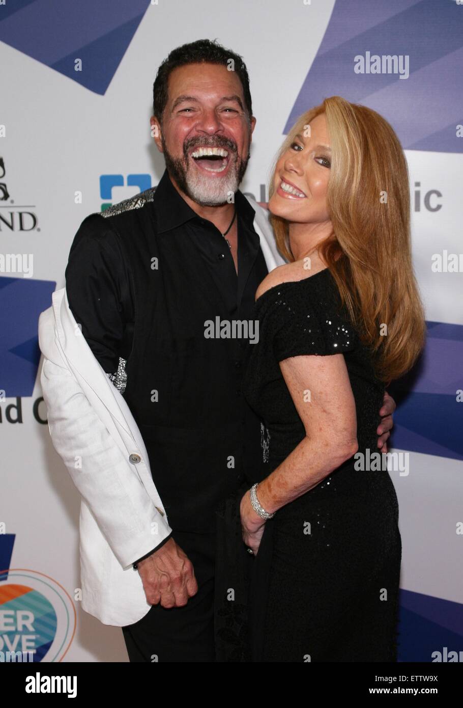 Clint Holmes, Kelly Clinton at arrivals for Keep Memory Alive 19th ...