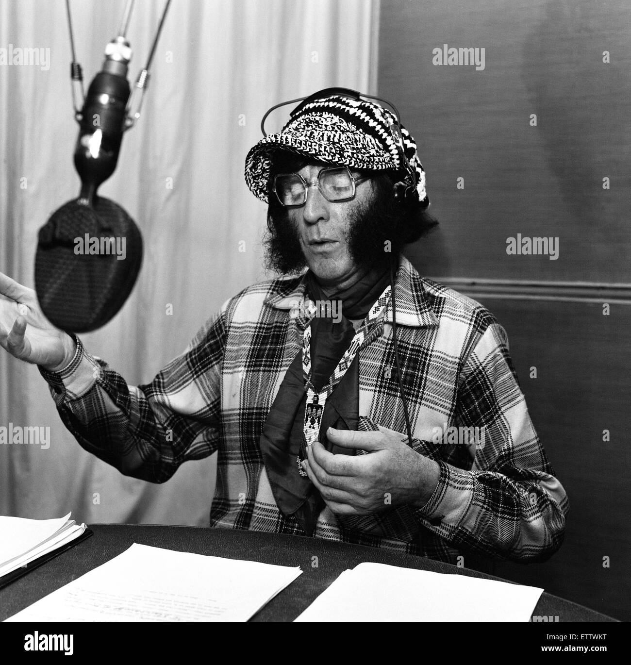 1970s sideburns hi-res stock photography and images - Alamy
