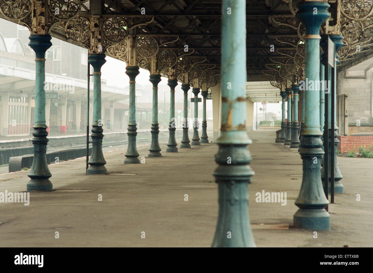 Middlesbrough Railway Station. 13th October 1994 Stock Photo - Alamy