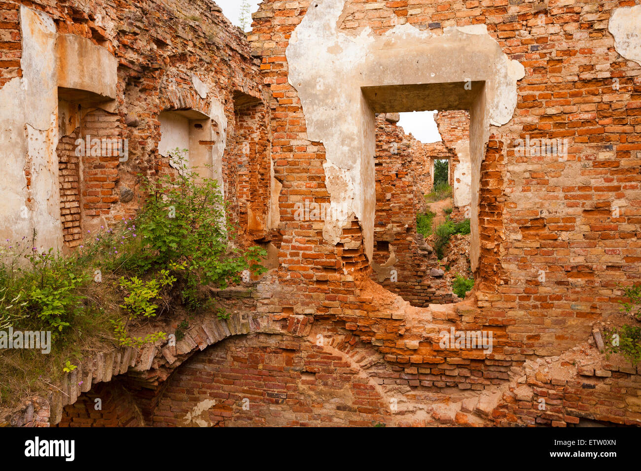 Ancient dry stone fort hi-res stock photography and images - Alamy