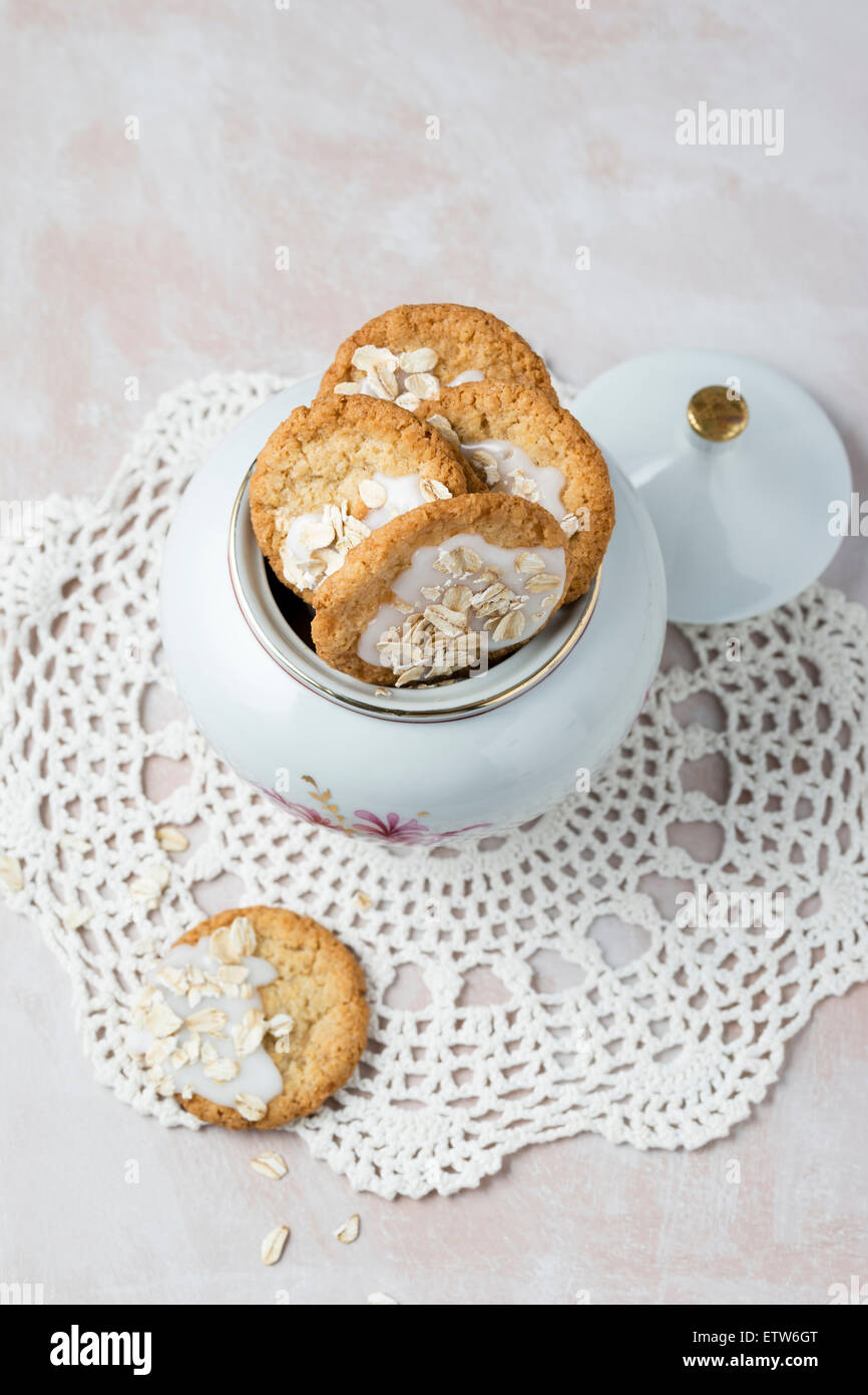 Pot of flapjacks with sugar icing Stock Photo - Alamy