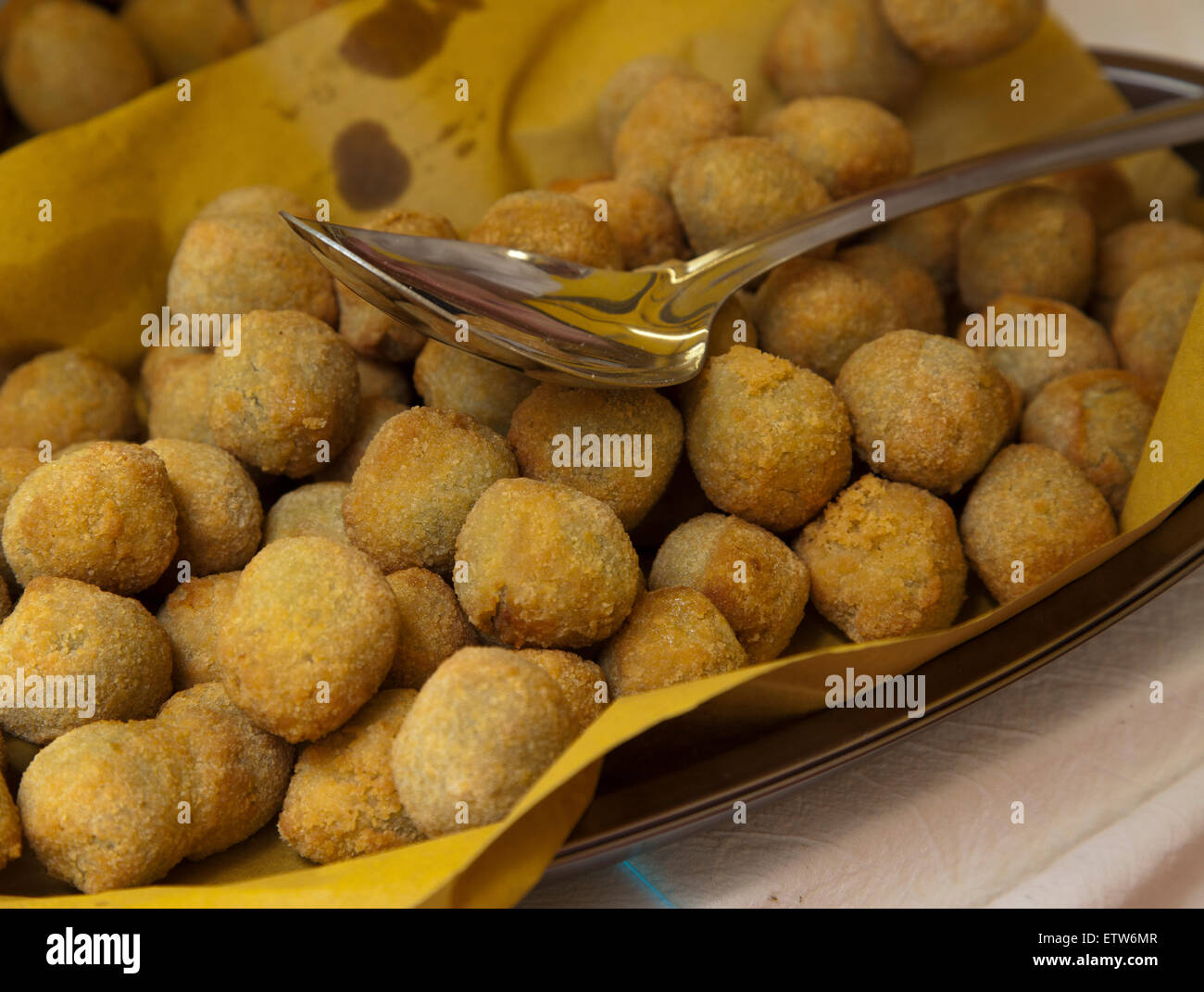 Italian paper hi-res stock photography and images - Alamy