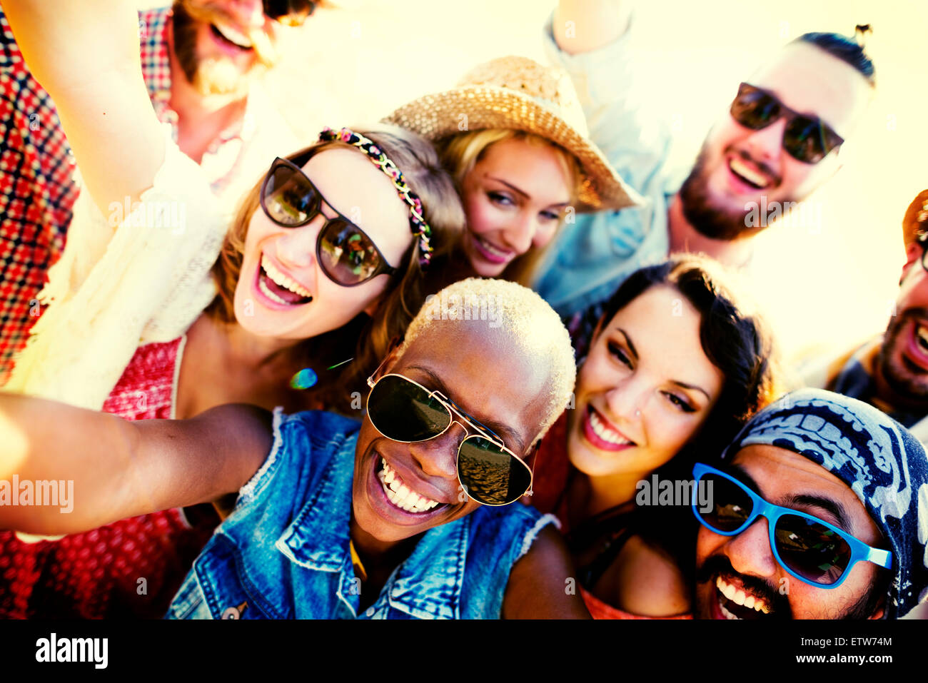 Summer with friends hi-res stock photography and images - Alamy