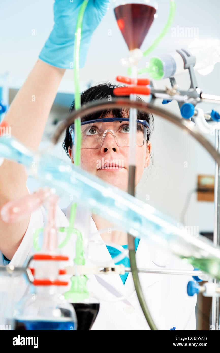 Scientist laboratory assistant work hi-res stock photography and images ...