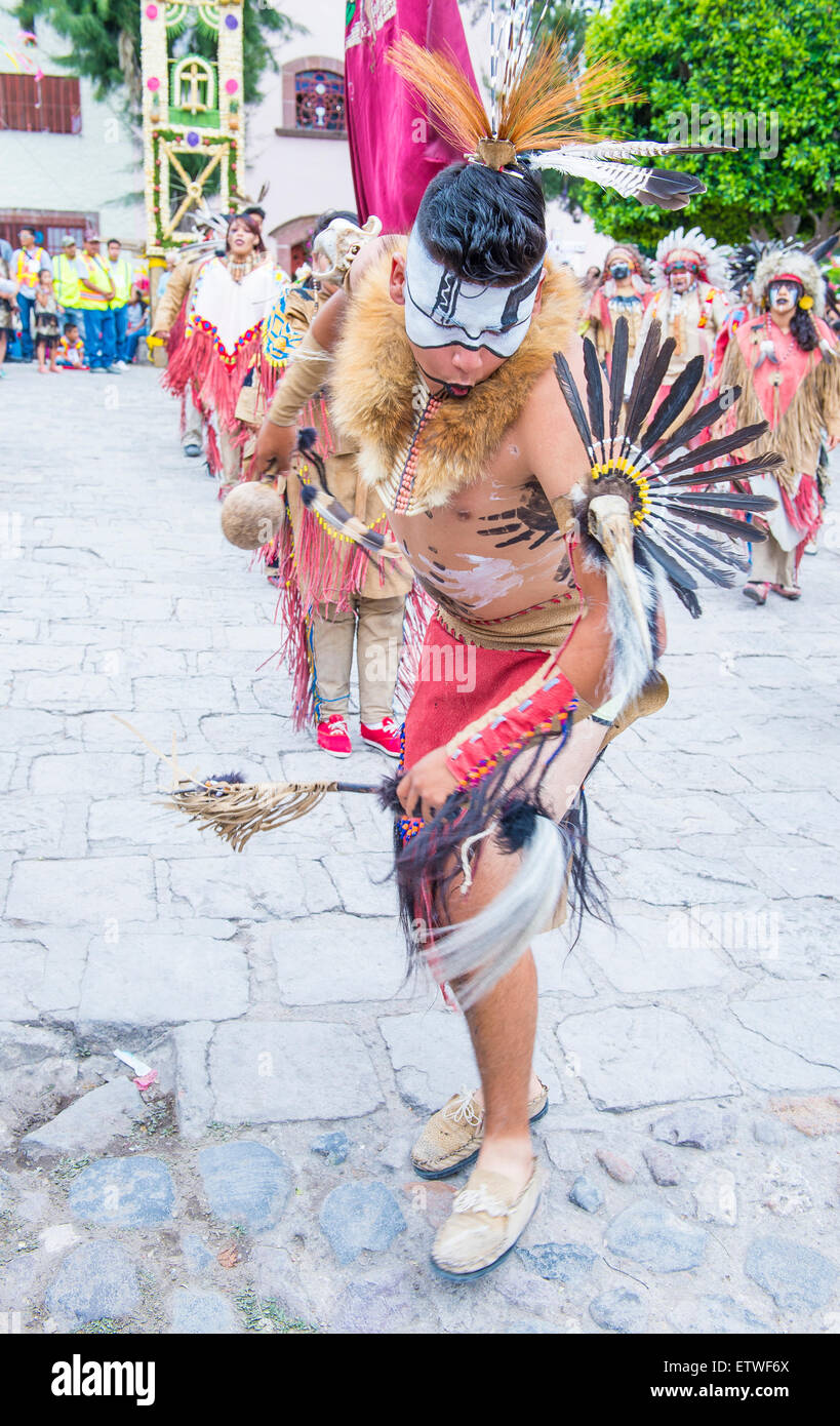 Native Americans with traditional costume participates at the festival ...
