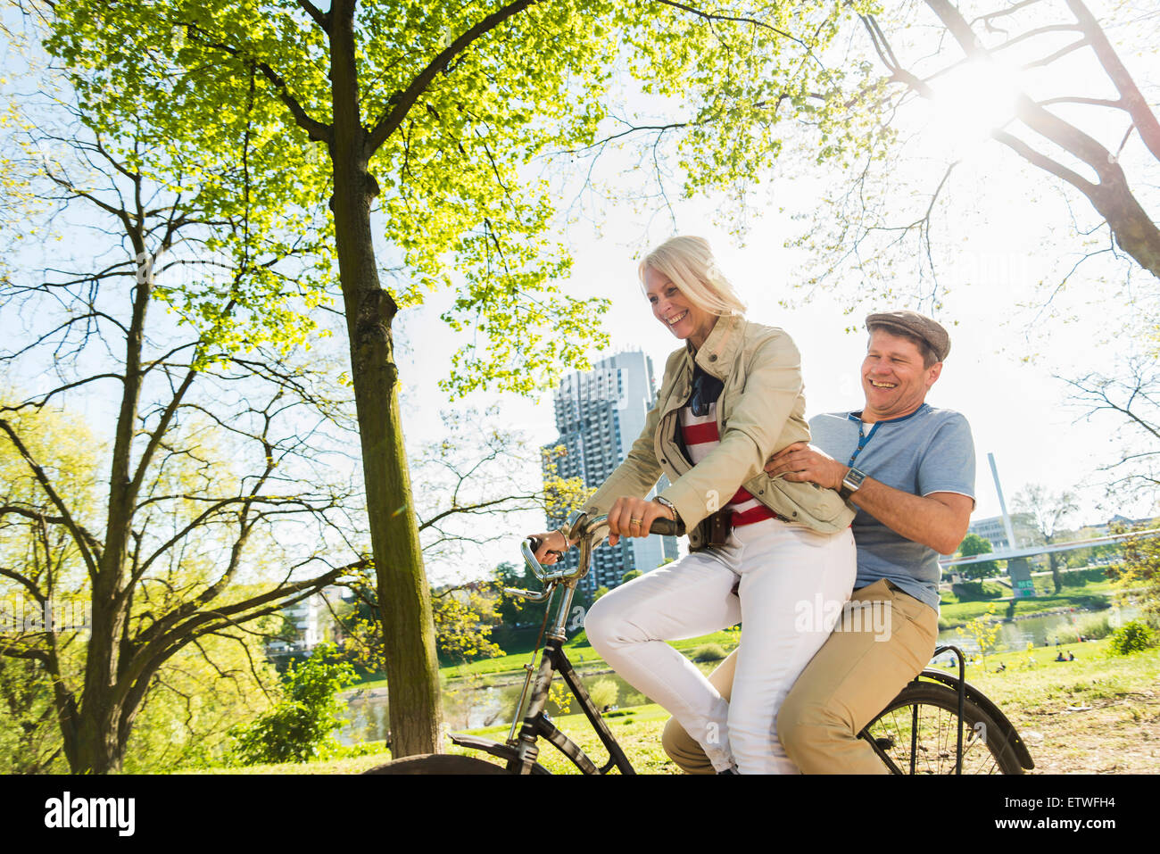 Heart bike rack hi-res stock photography and images - Alamy