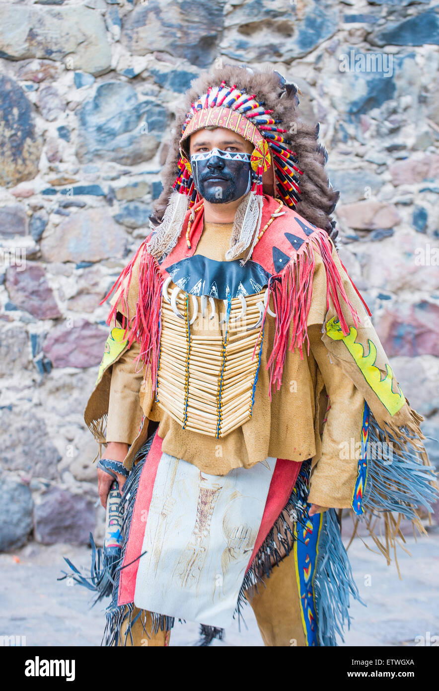 Native American with traditional costume participates at the festival ...