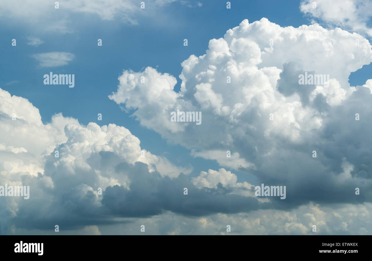 Rain clouds hi-res stock photography and images - Alamy