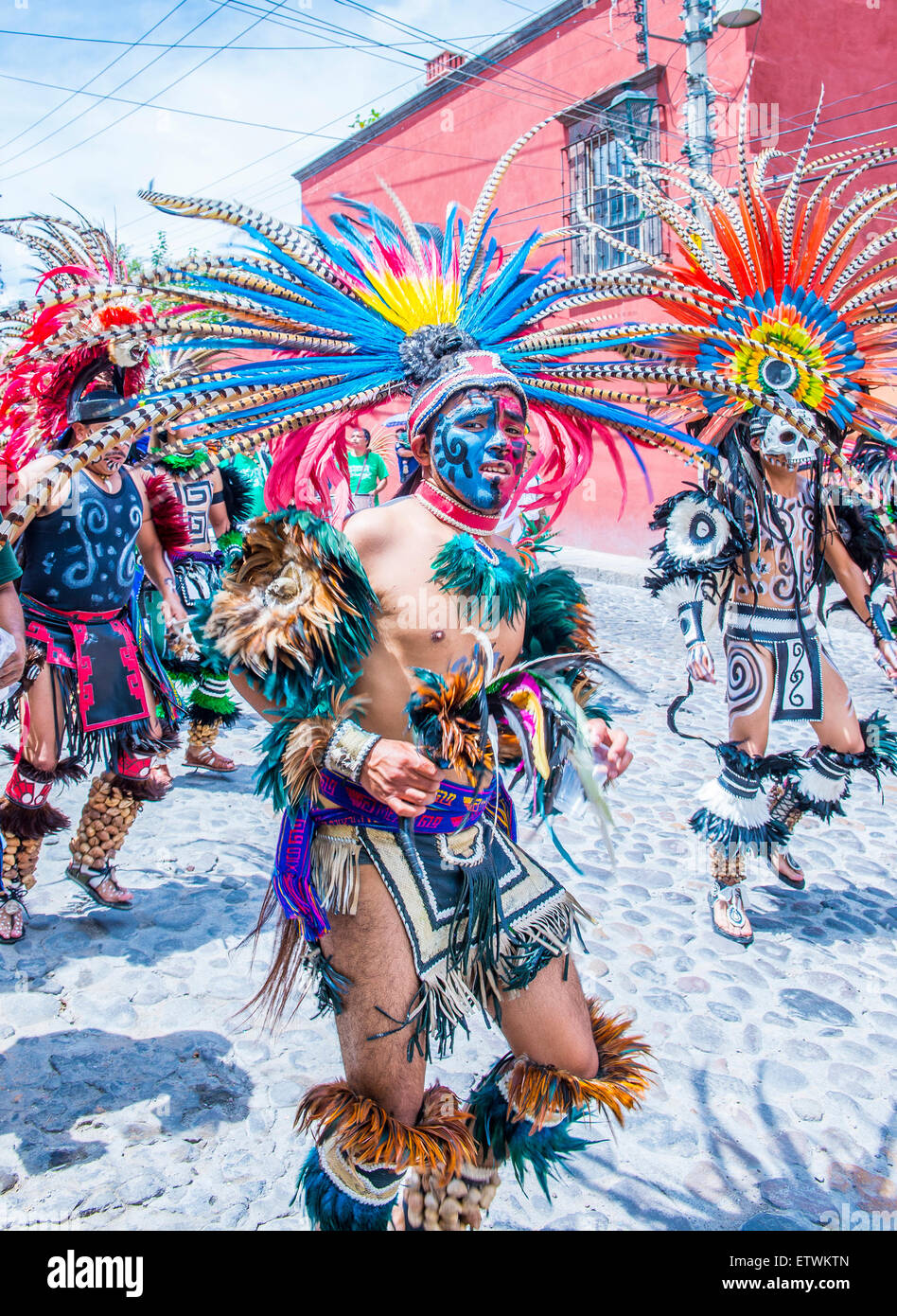 Native maya dancer hi-res stock photography and images - Alamy