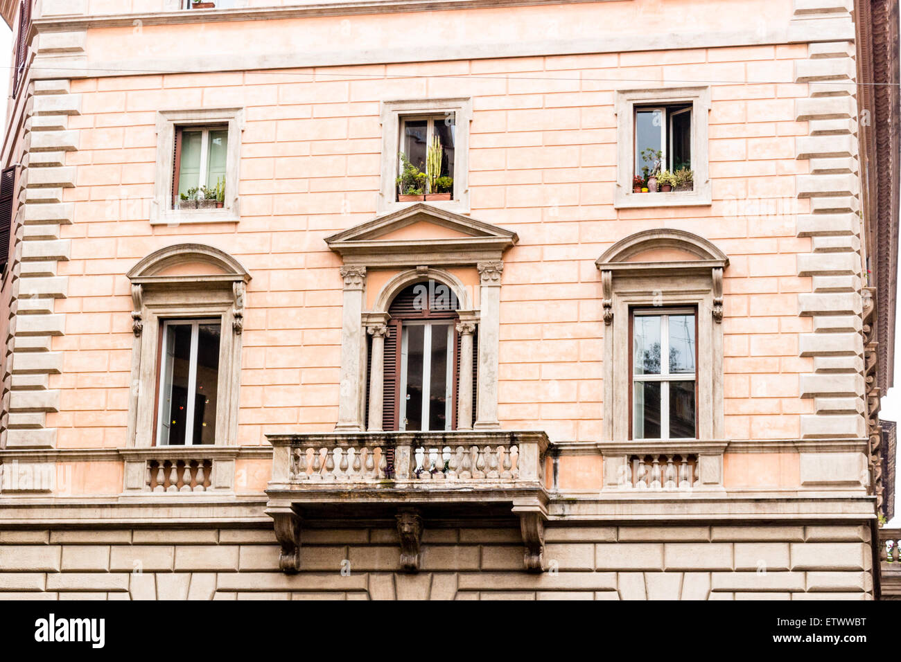 Windows of historical building in the center of Rome Stock Photo - Alamy