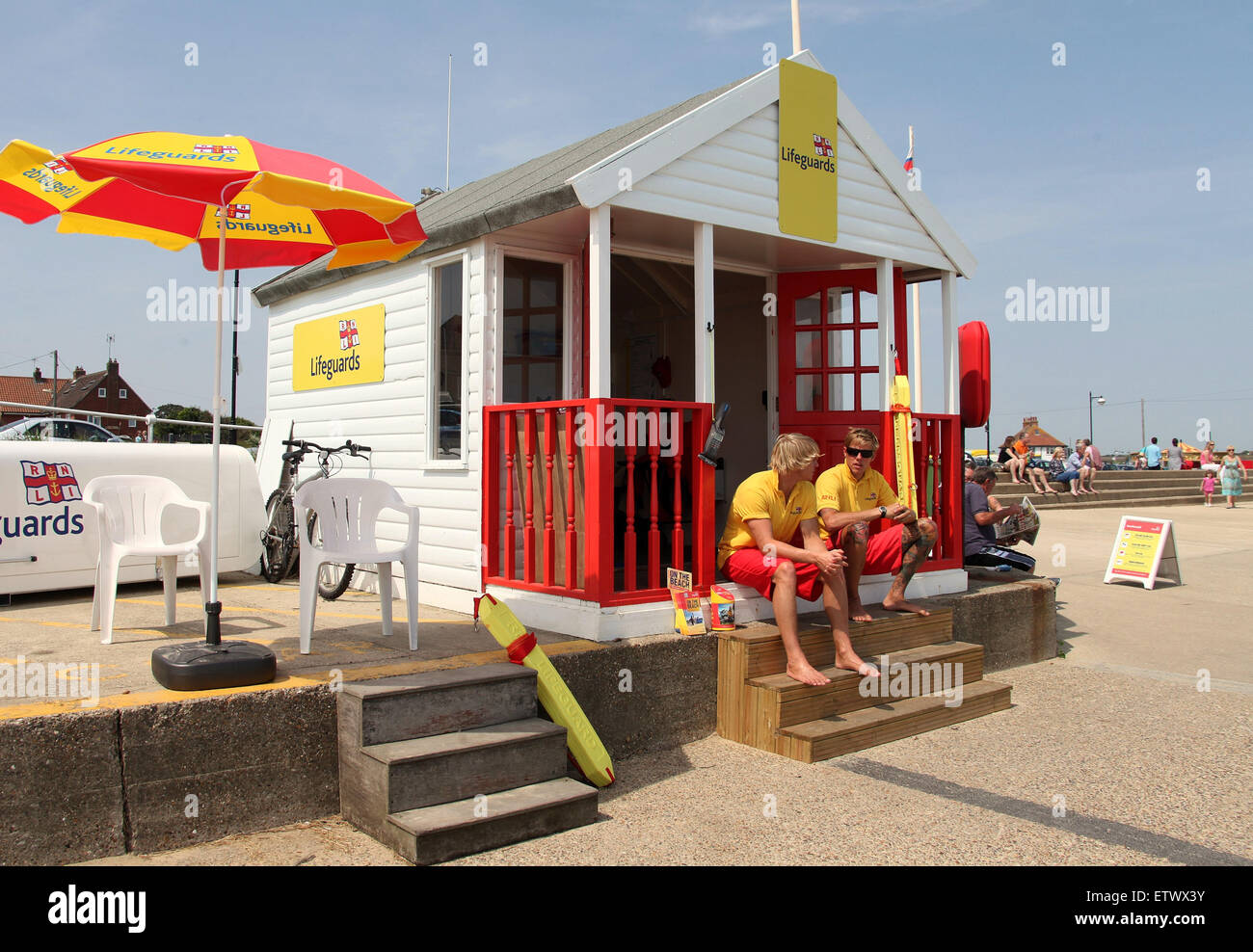 Lifeguards seafront hi-res stock photography and images - Alamy