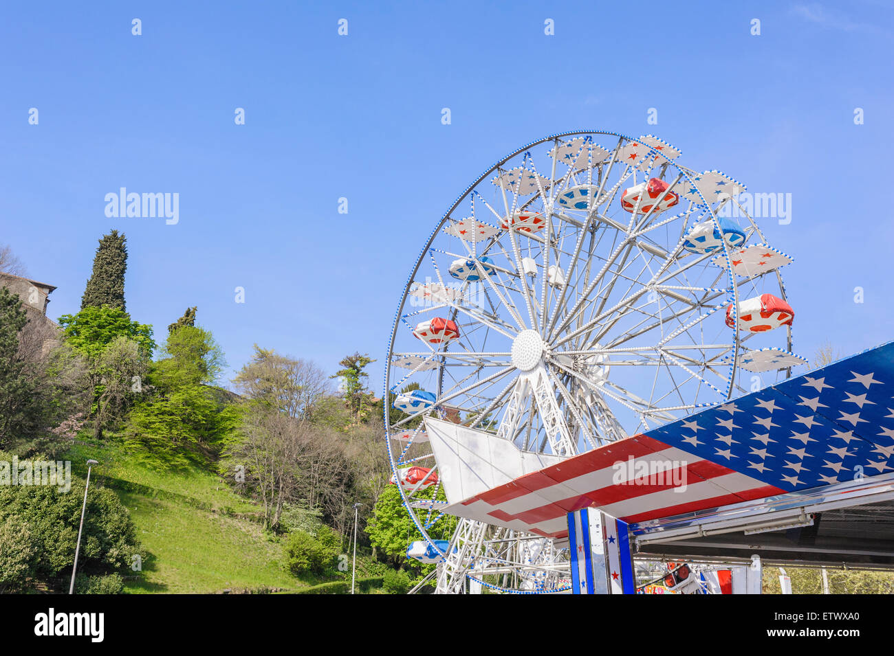 Symbols of the USA flag and Ferris wheel Stock Photo - Alamy