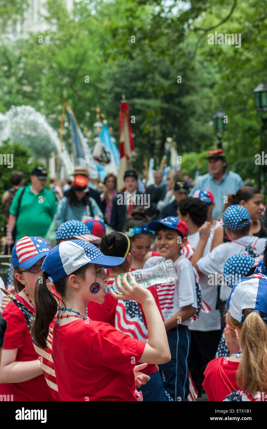 Students from the Immaculate Conception School in New York march in the ...