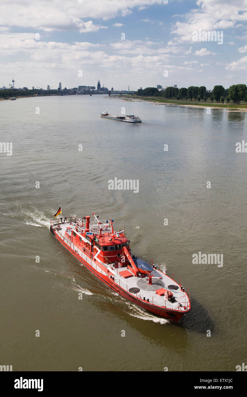 Europe, Germany, North Rhine-Westphalia, Cologne, a fire-fighting boat ...