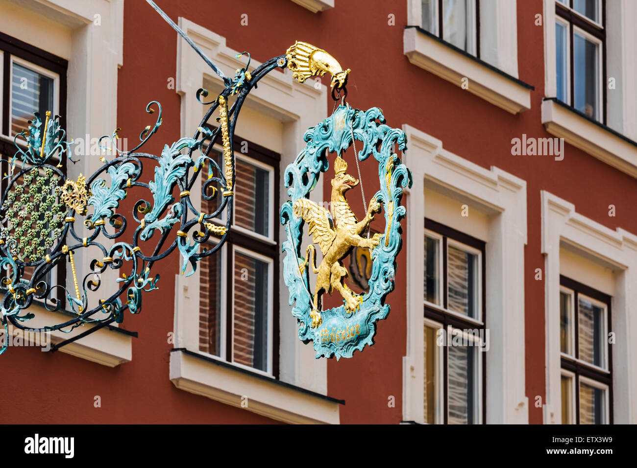 Traditional shop sign hanging outside hi-res stock photography and ...