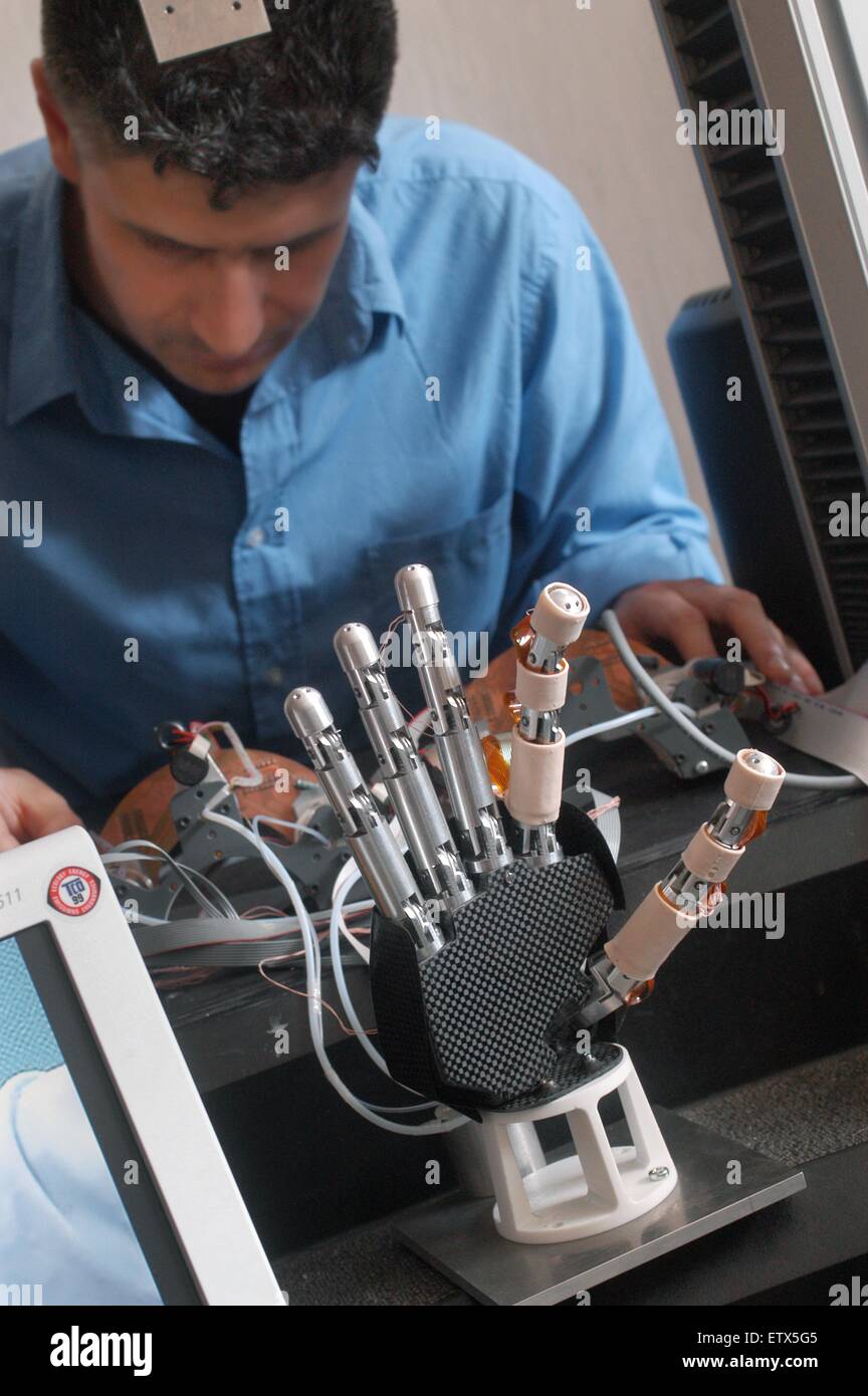 Mechatronics vertical hi-res stock photography and images - Alamy