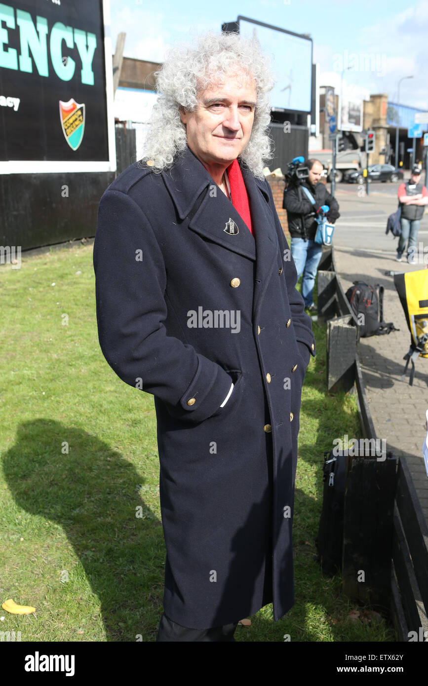 Brian May unveils Campaign Billboard to launch his common decency ...