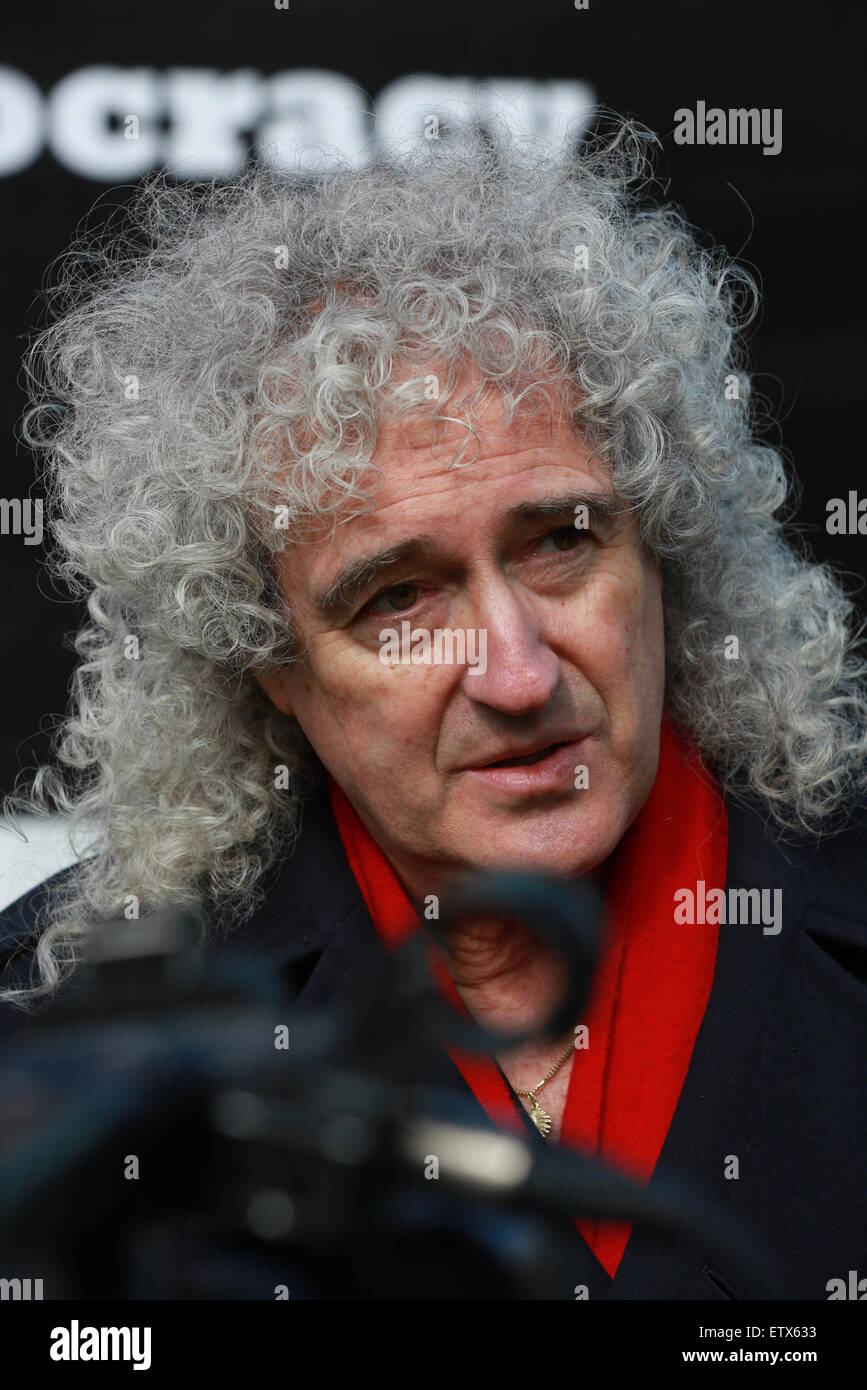 Brian May unveils Campaign Billboard to launch his common decency ...