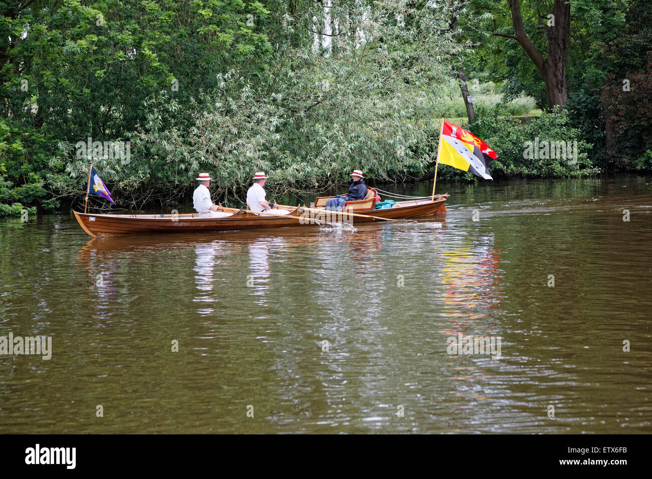 Carta craft hi-res stock photography and images - Alamy