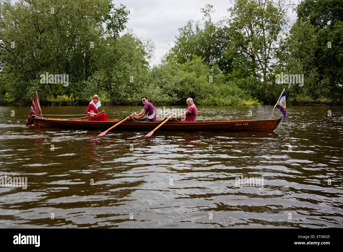 Carta craft hi-res stock photography and images - Alamy