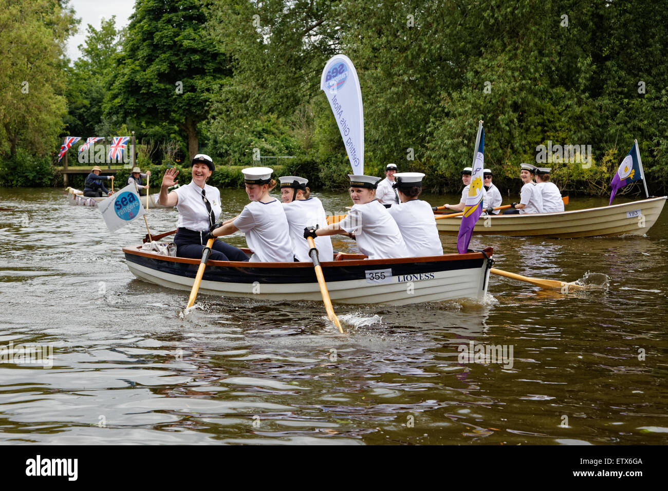 Carta girl hi-res stock photography and images - Alamy