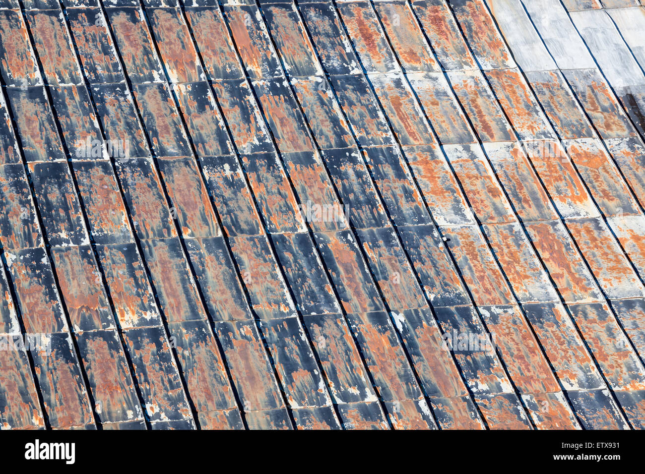 Gray rusty roofing tiles hi-res stock photography and images - Alamy
