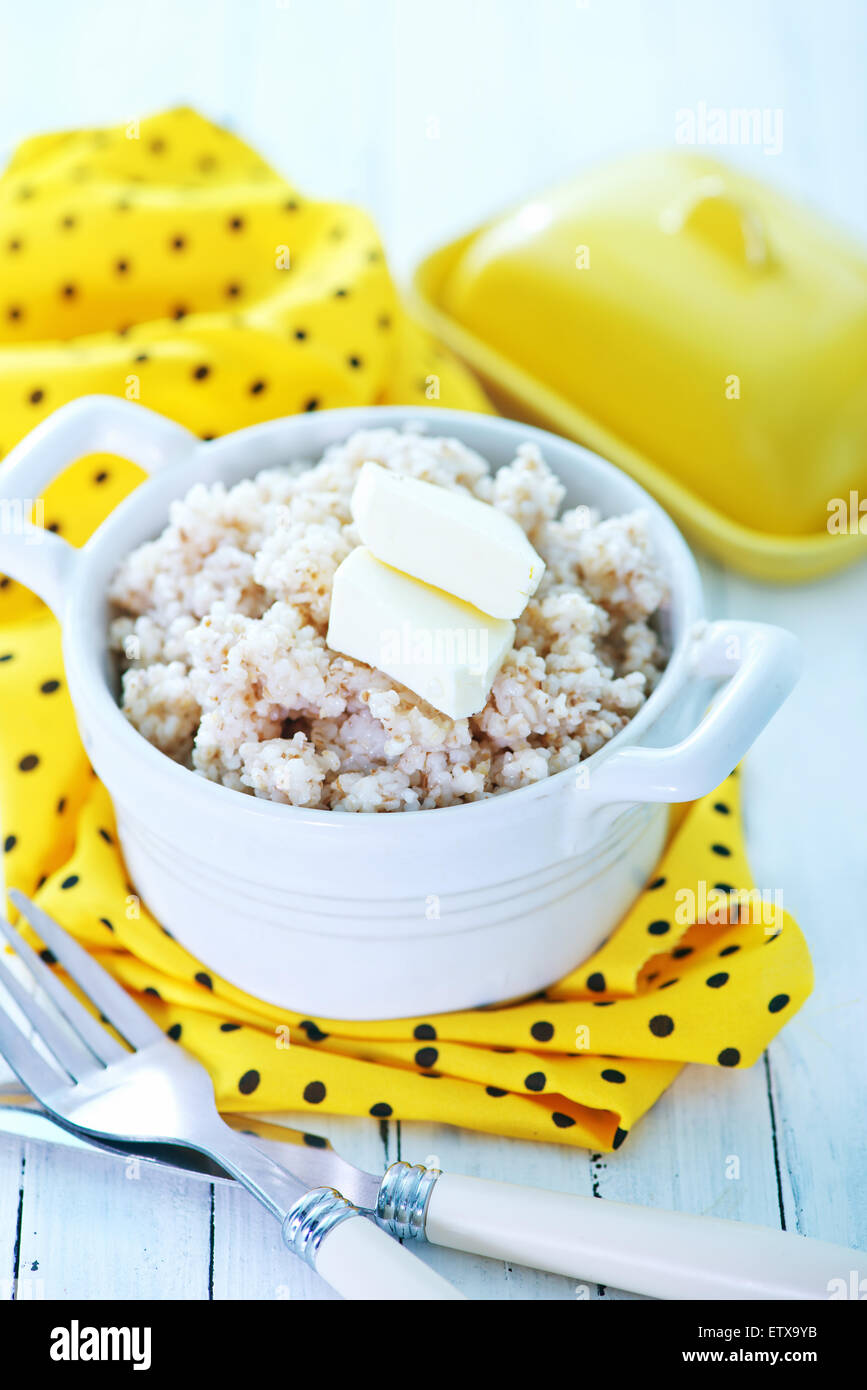 boiled porridge with butter in the bowl Stock Photo - Alamy