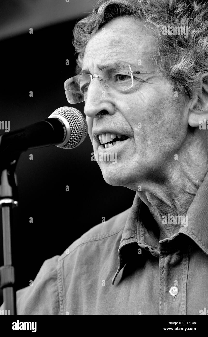 Leon singer Black and White Stock Photos & Images - Alamy