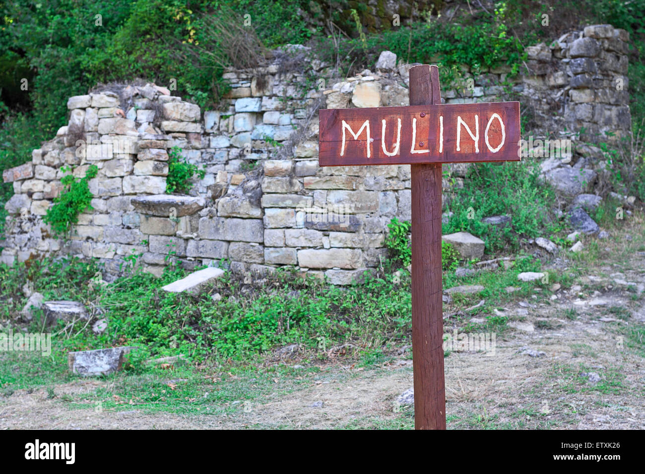 Mill stone sign hi-res stock photography and images - Alamy