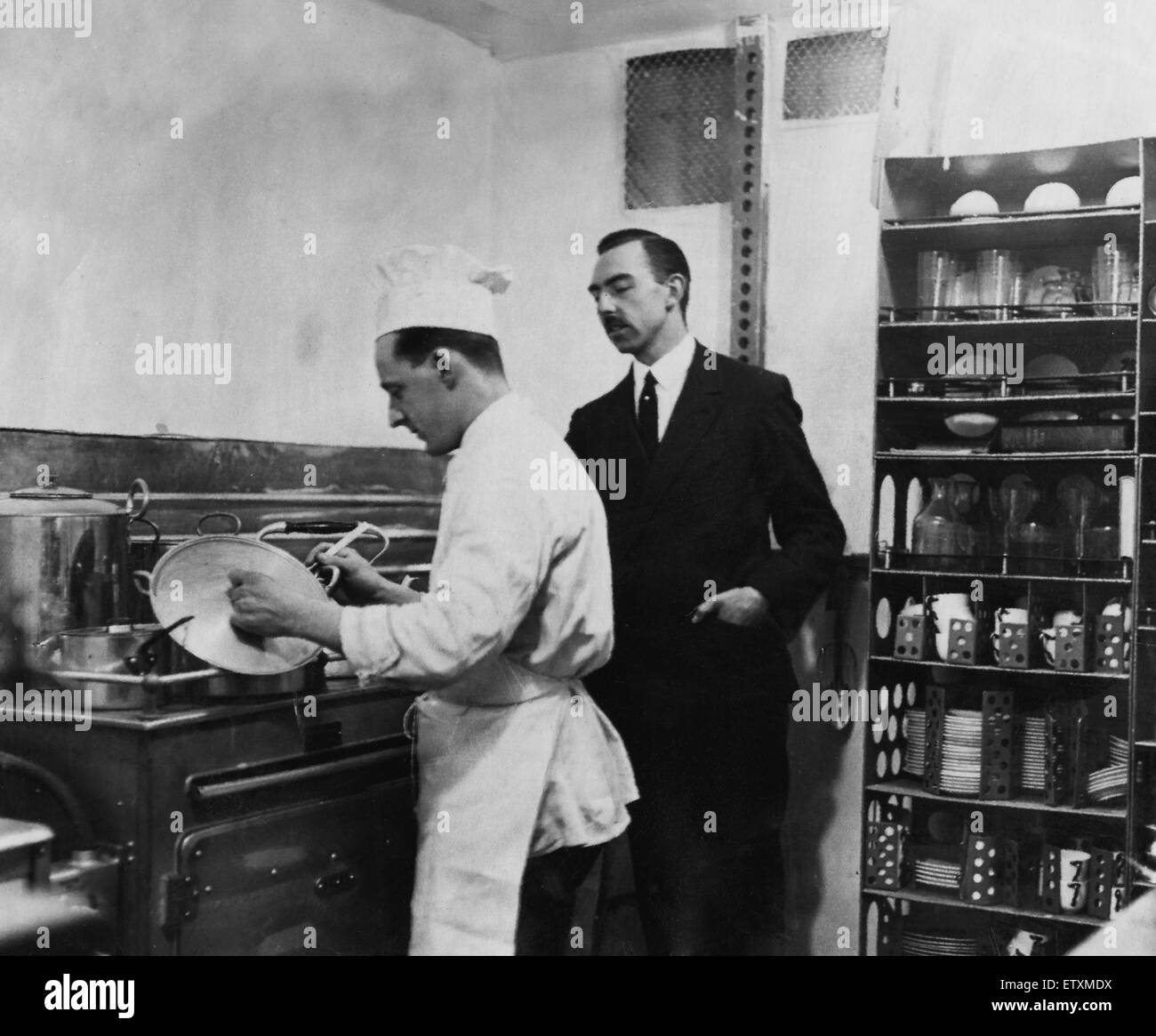 R101 hi-res stock photography and images - Alamy