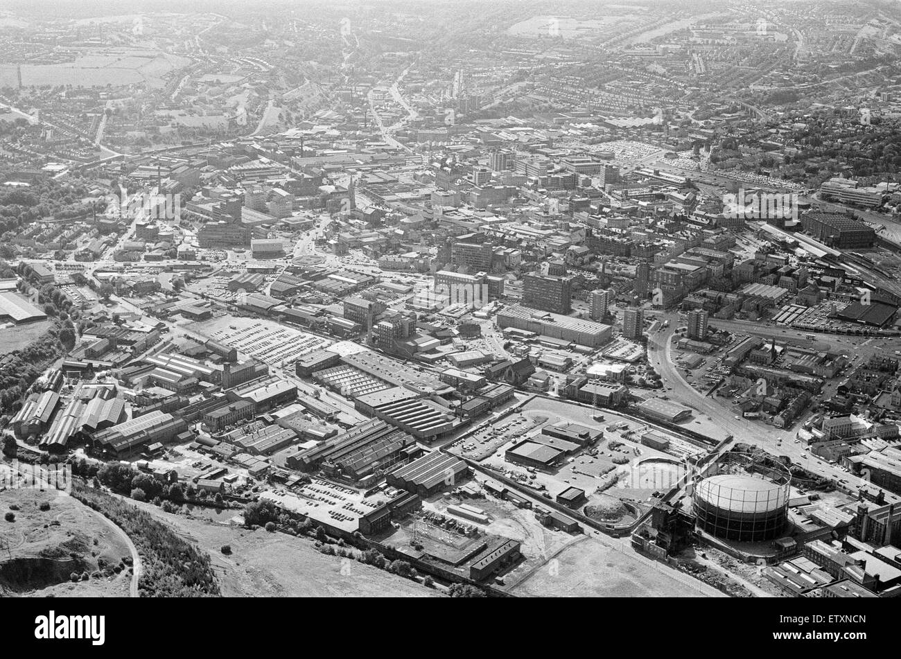 Gasometer england hi-res stock photography and images - Alamy
