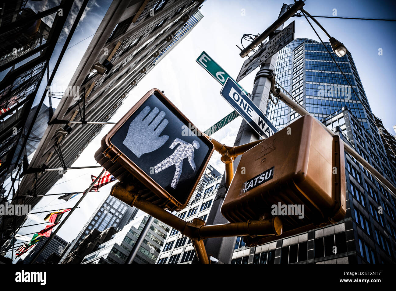 Crosswalk ok sign on a Manhattan Traffic Light - New York City Stock ...