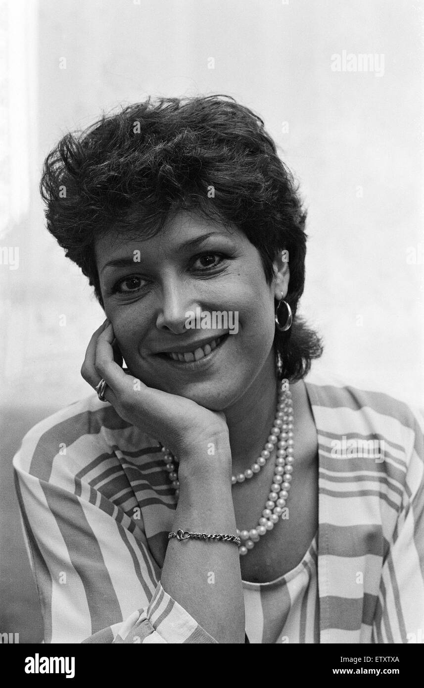 Lynda bellingham home in north hi-res stock photography and images - Alamy